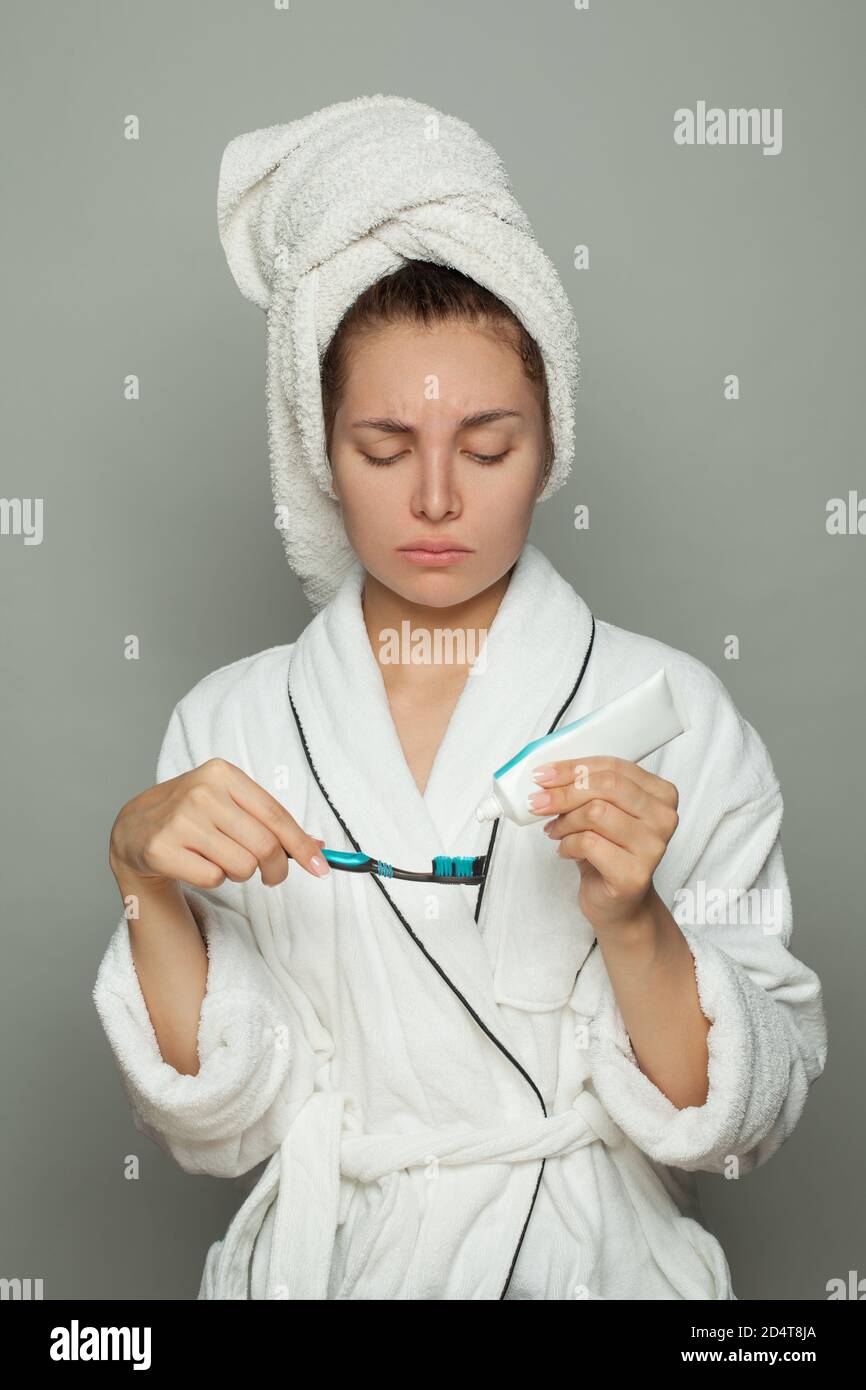 Drowsy woman hi-res stock photography and images - Alamy