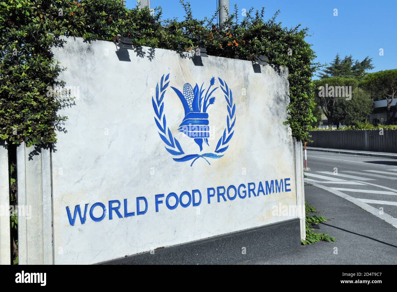 World food programme logo hi-res stock photography and images - Alamy