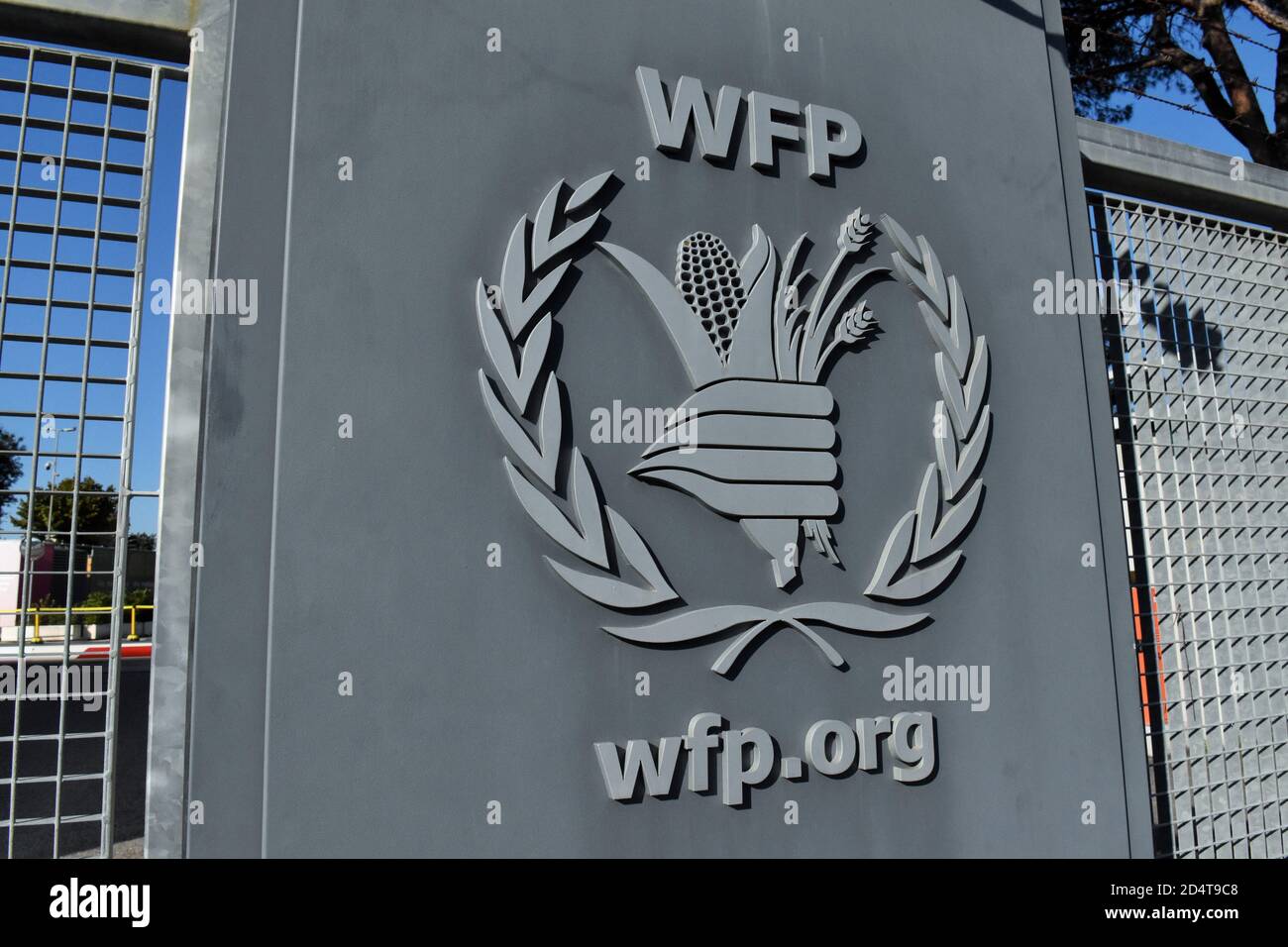 World food programme logo hi-res stock photography and images - Alamy