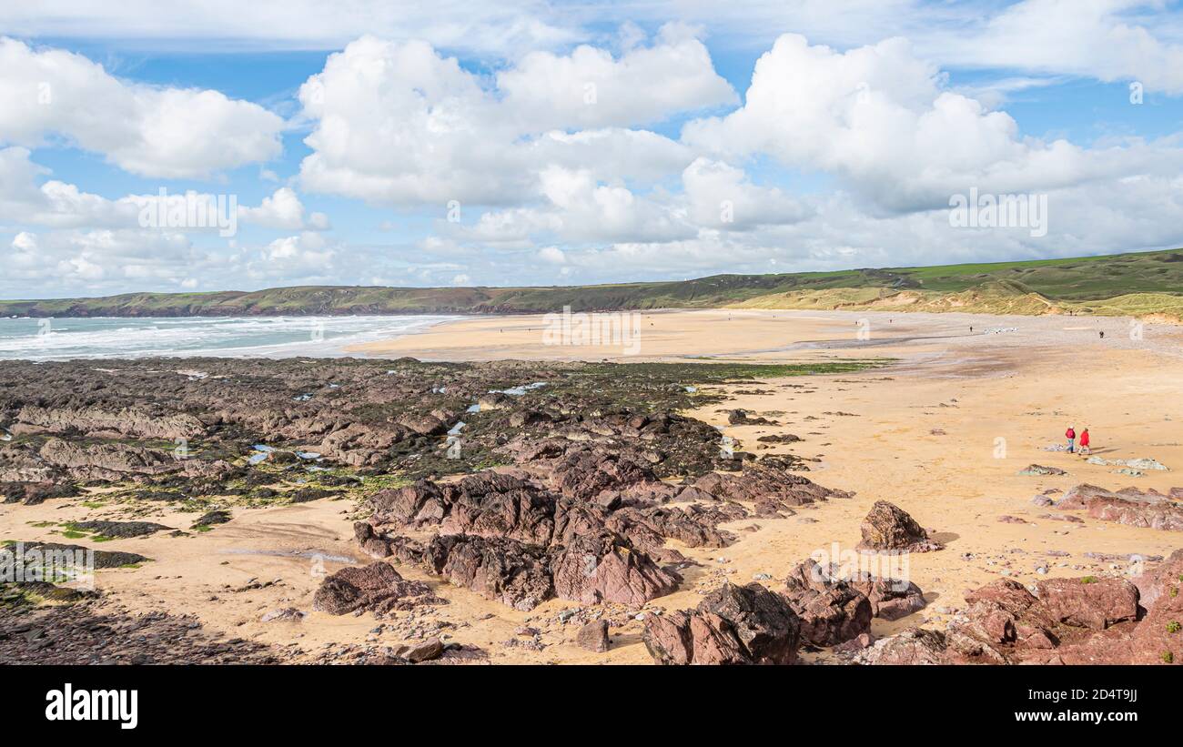 freshwater west beach pembrokeshire south wales Stock Photo - Alamy