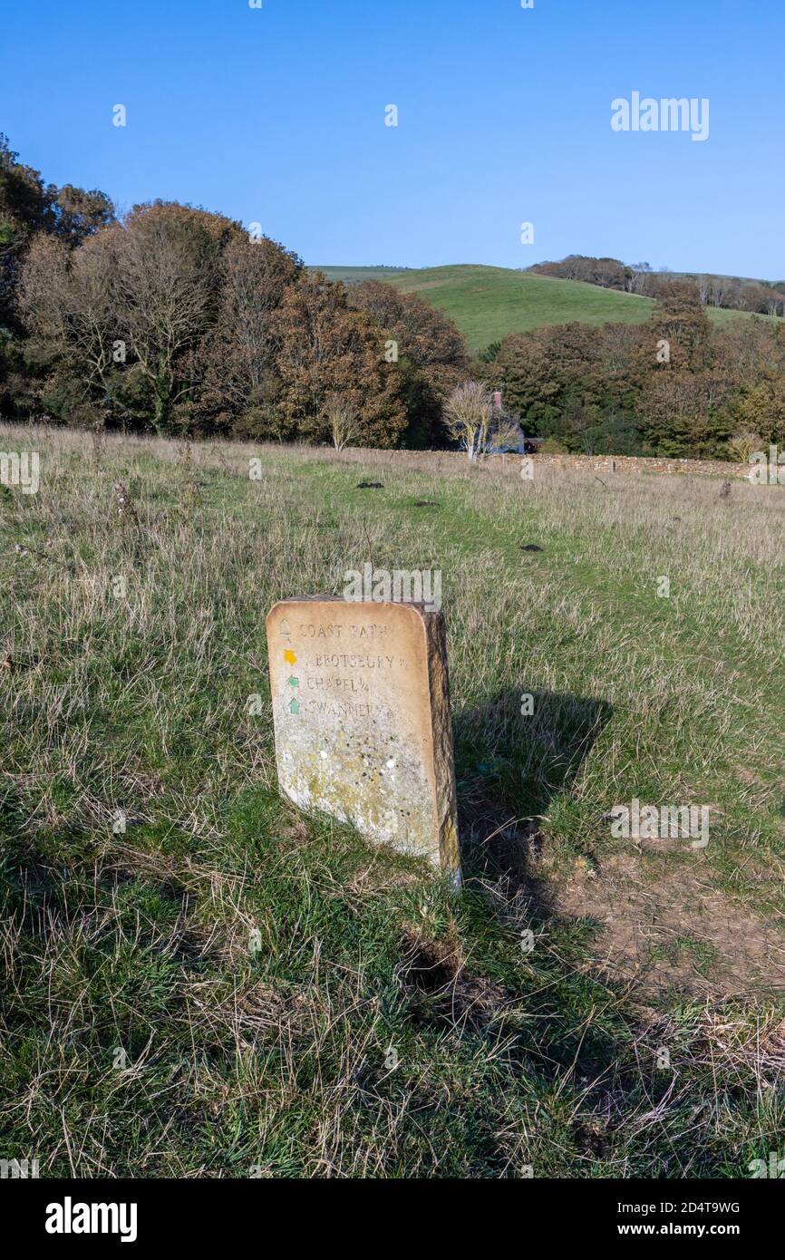 Stone distance marker hi-res stock photography and images - Alamy