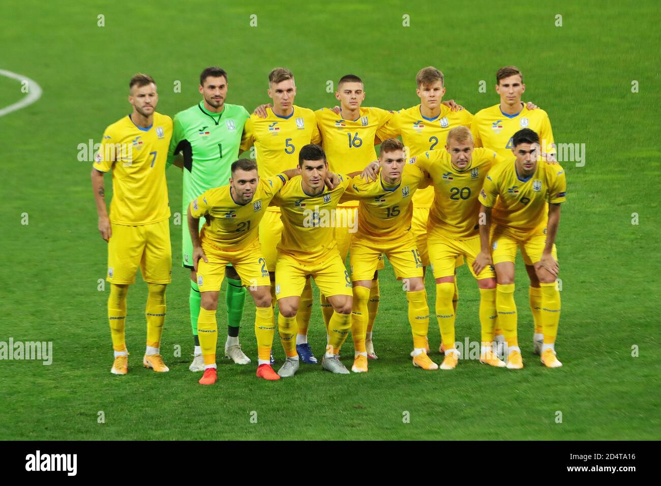 Ukraine national football team pose hi-res stock photography and images ...