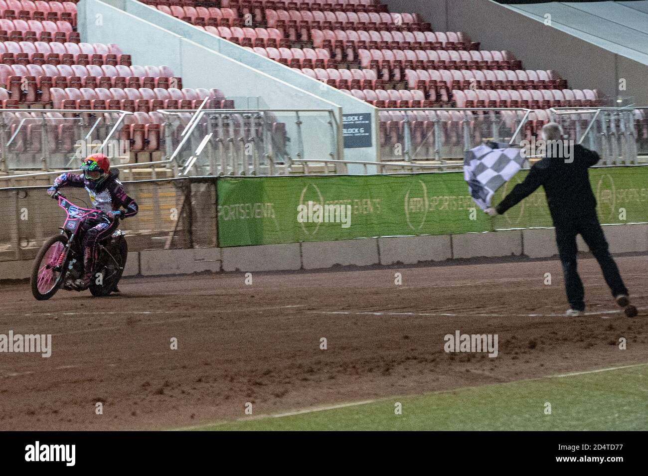Sport Cheque High Resolution Stock Photography and Images - Alamy