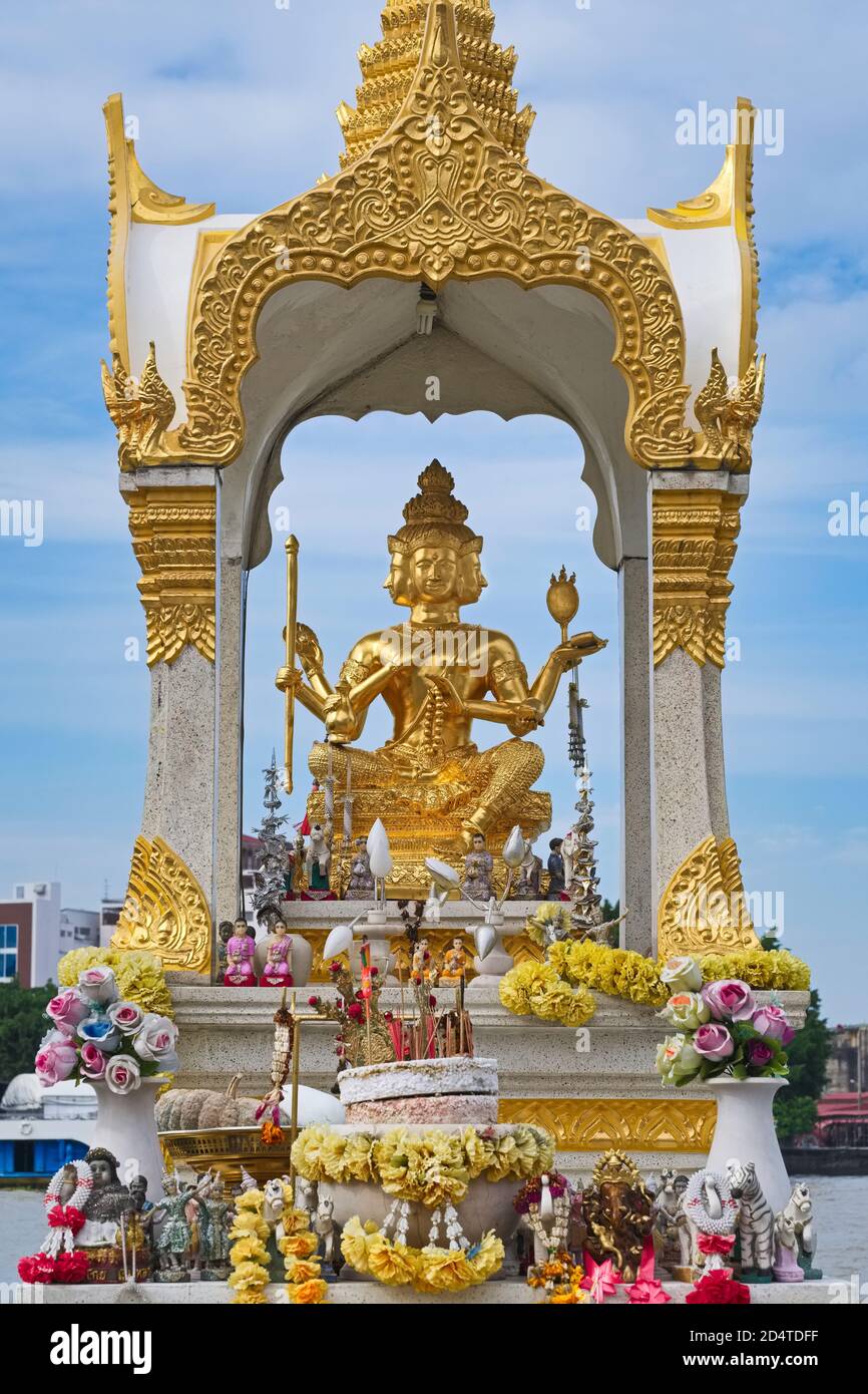 Four headed hi-res stock photography and images - Alamy