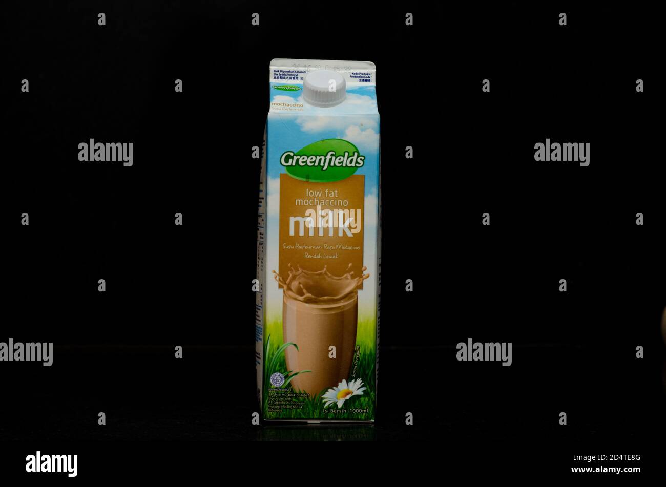 Milk cart hi-res stock photography and images - Alamy