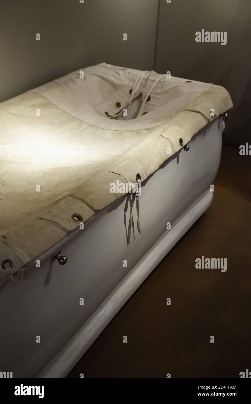 Old psychiatric bed, detail of old mental hospital Stock Photo - Alamy