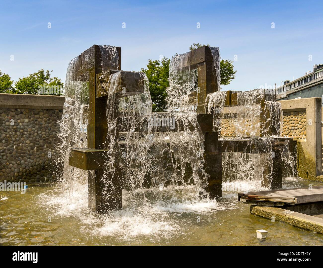 SEATTLE, WASHINGTON STATE, USA - JUNE 2018: Large water feature on the ...
