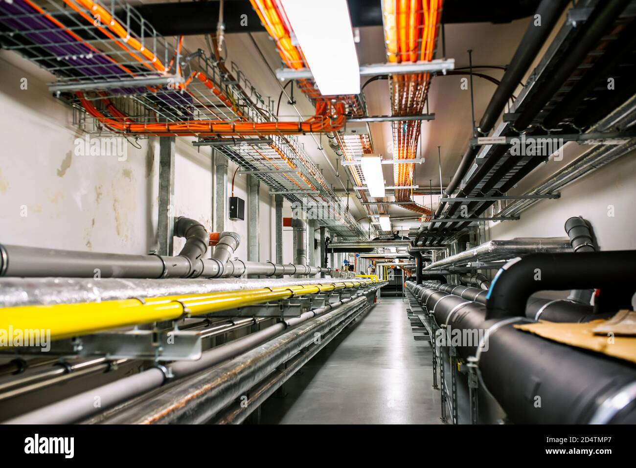 Technician control buildings hi-res stock photography and images - Alamy