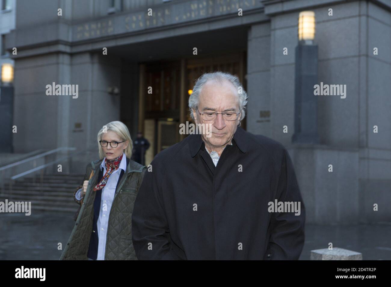 MICHELLE PFEIFFER and ROBERT DE NIRO in THE WIZARD OF LIES (2017 ...