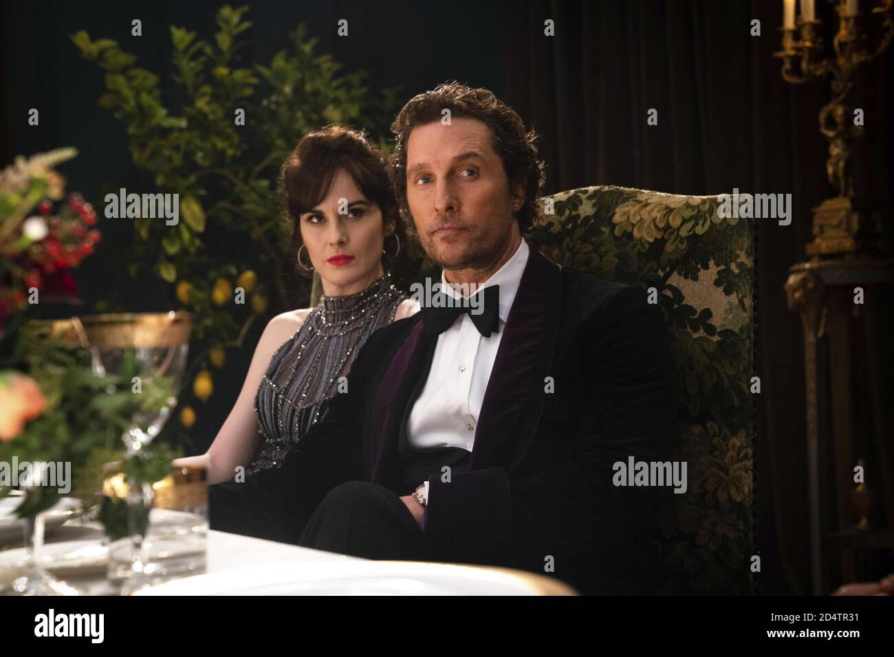 MATTHEW MCCONAUGHEY and MICHELLE DOCKERY in THE GENTLEMEN (2020 ...