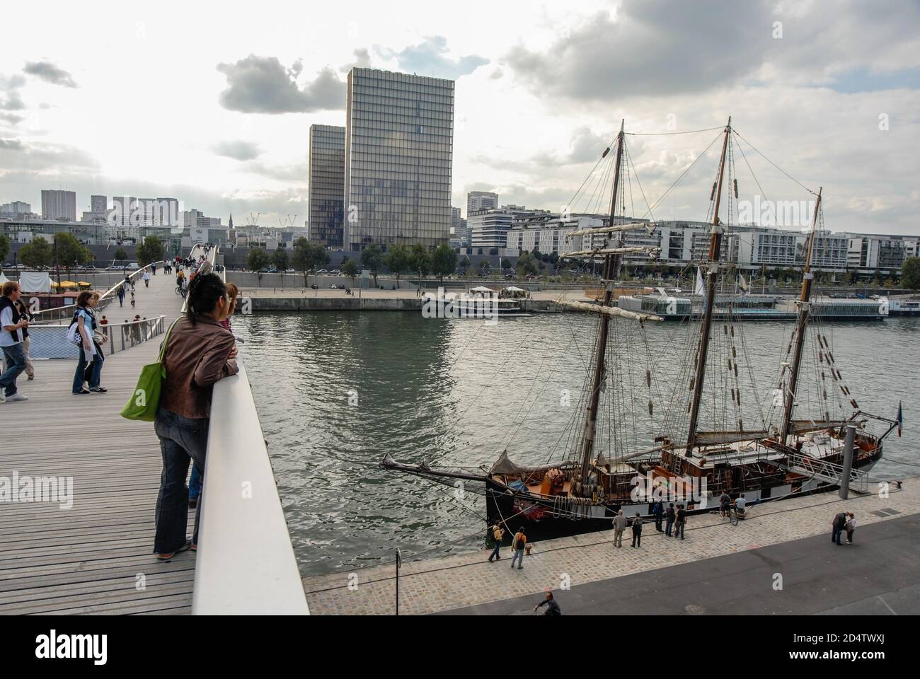 THE 1916 TREE MAST SCHOONER "LA BOUDEUSE" IN PARIS RIVER SEINE - PARIS ...