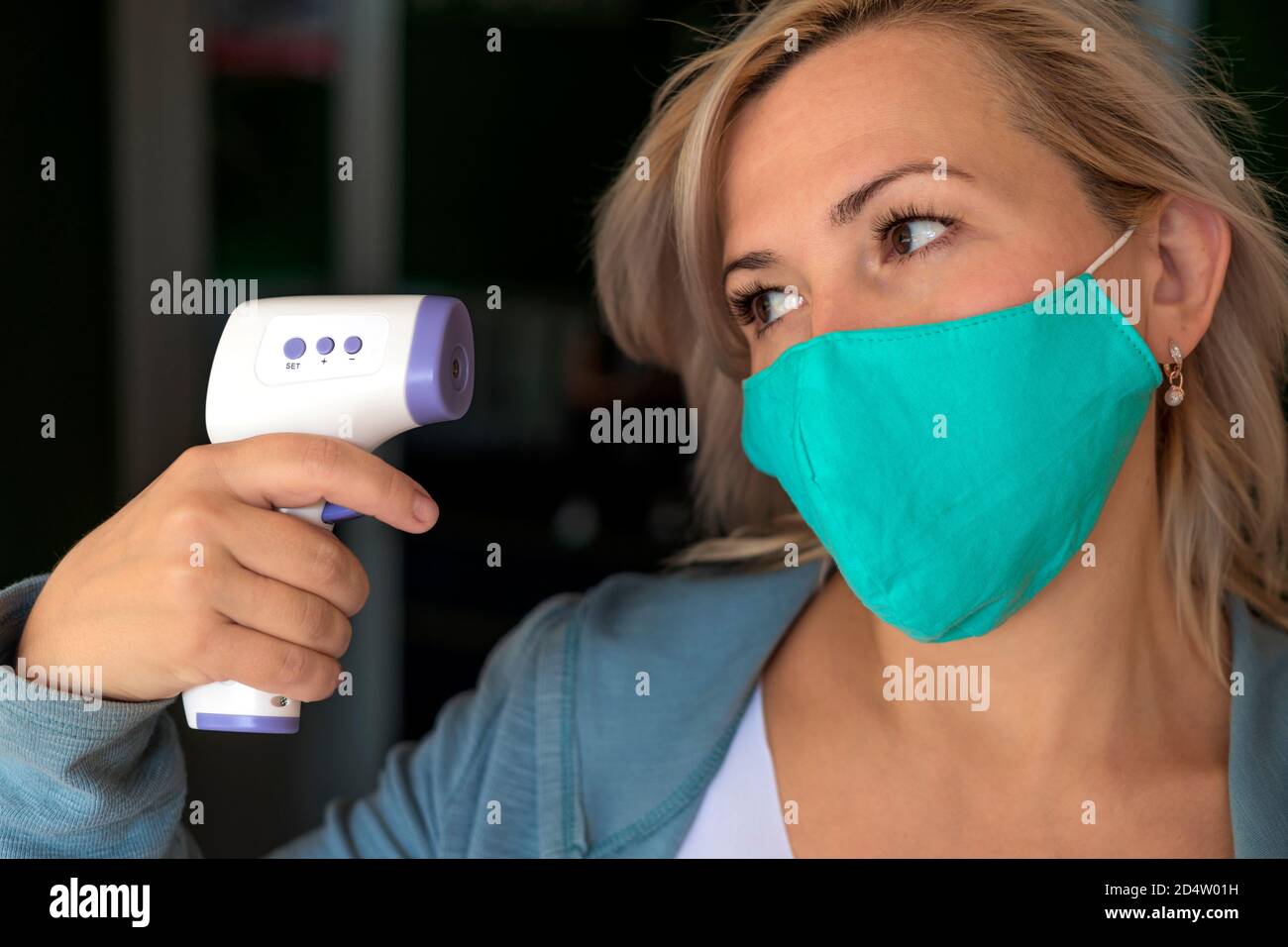 Face with thermometer hi-res stock photography and images - Alamy