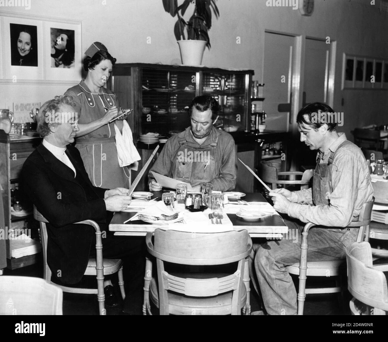 WALTER BRENNAN WARD BOND and GARY COOPER having lunch at the Green Room ...