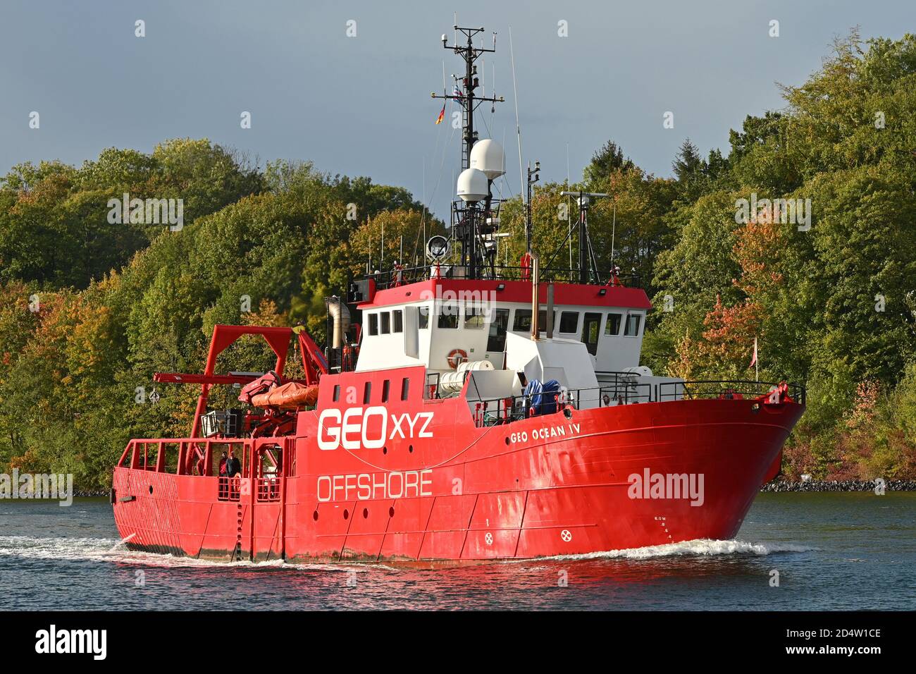 Standby safety vessel hi-res stock photography and images - Alamy