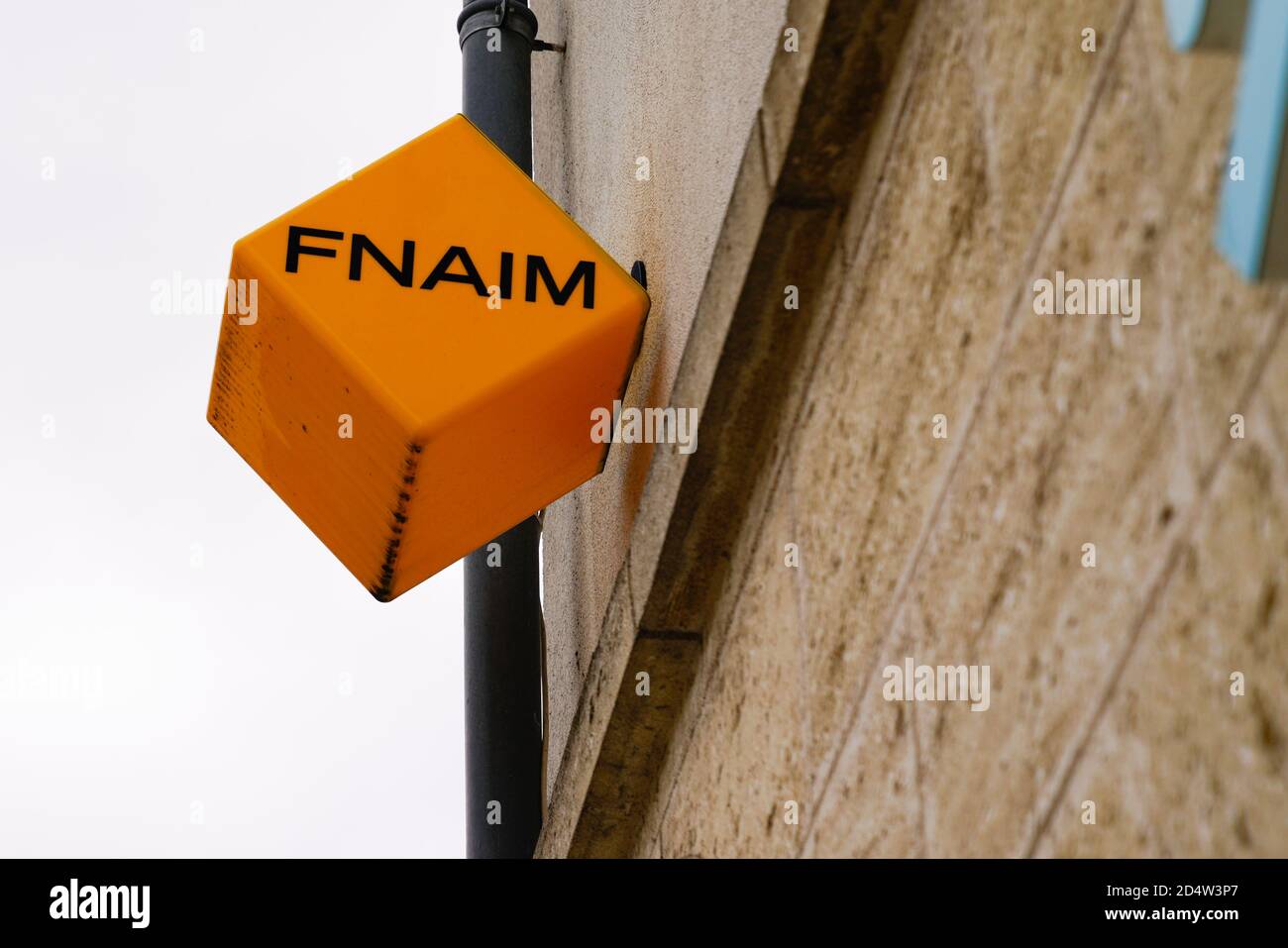 Fnaim logo hi-res stock photography and images - Alamy