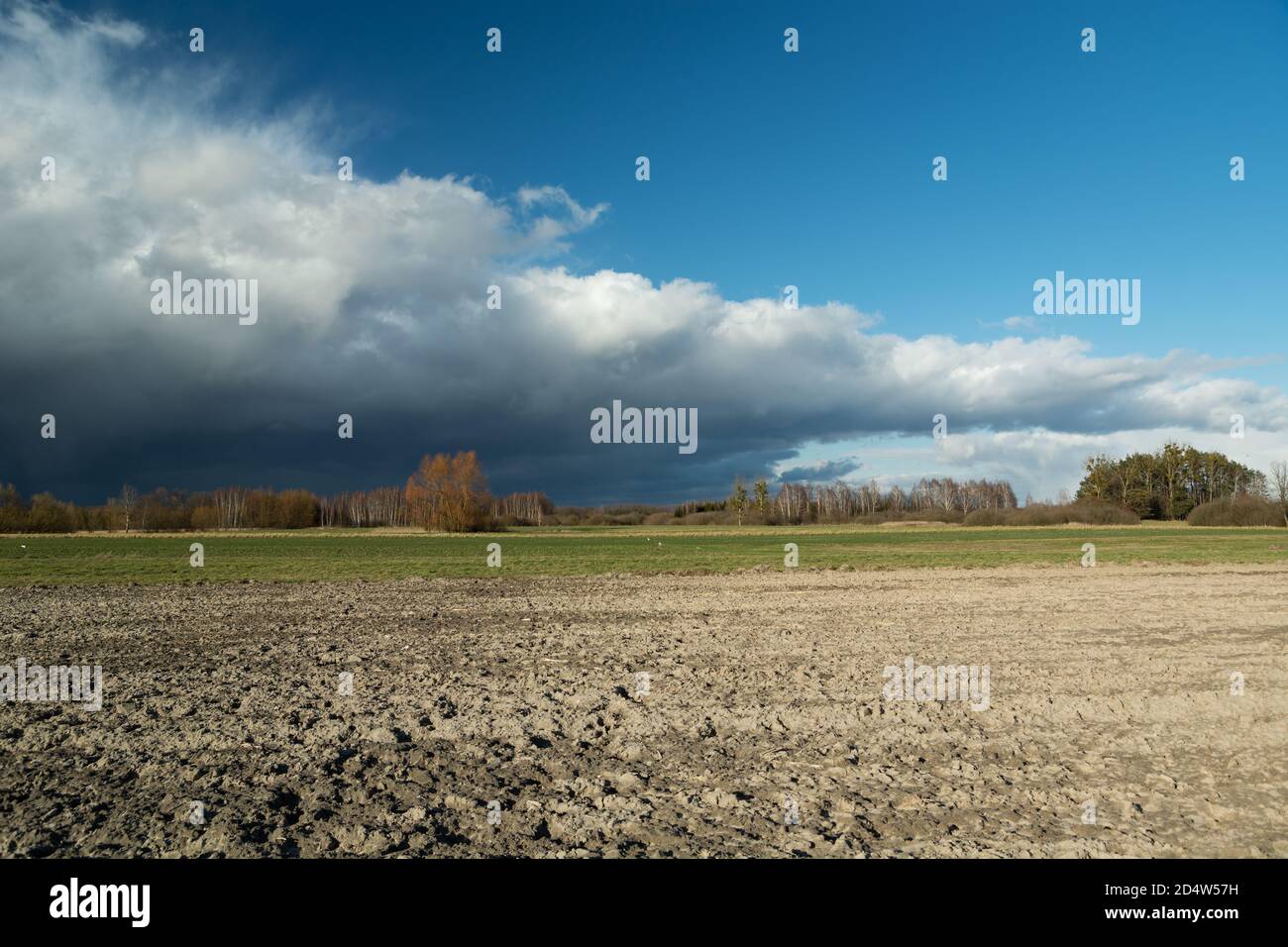 Thunderstorm over a farm hi-res stock photography and images - Alamy
