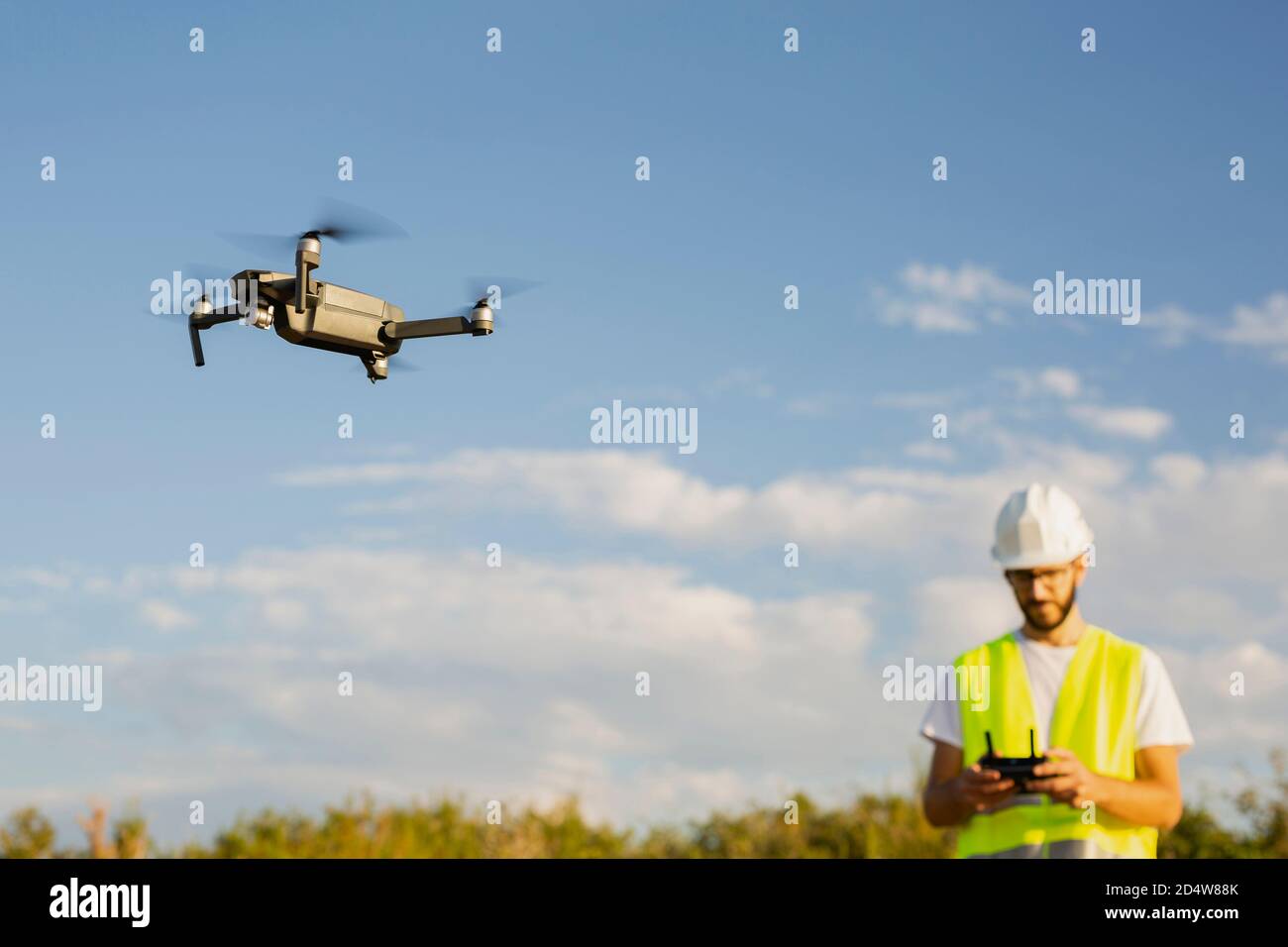 Work in rural setting hi-res stock photography and images - Alamy