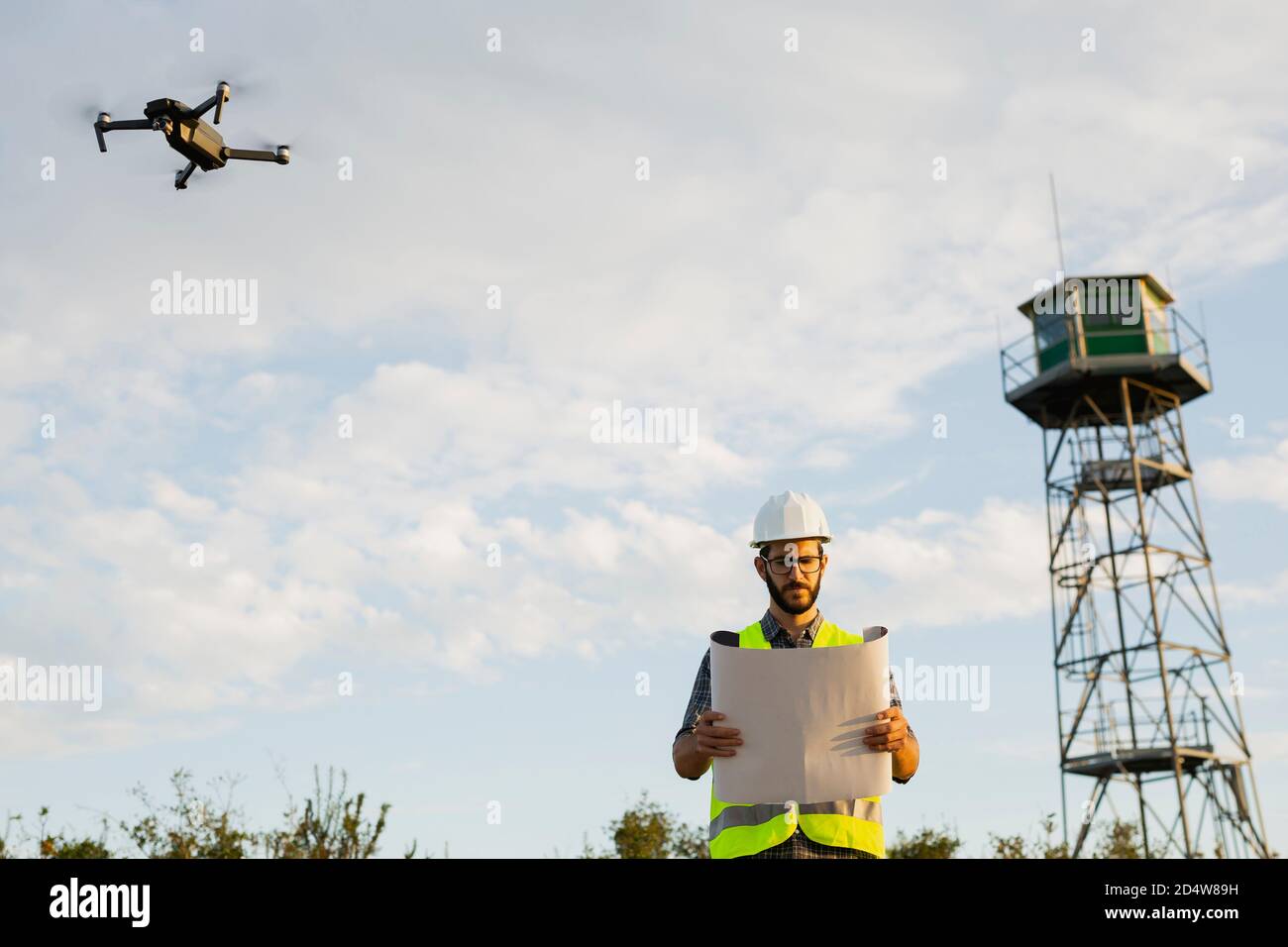 Drone pilot helmet hi-res stock photography and images - Alamy