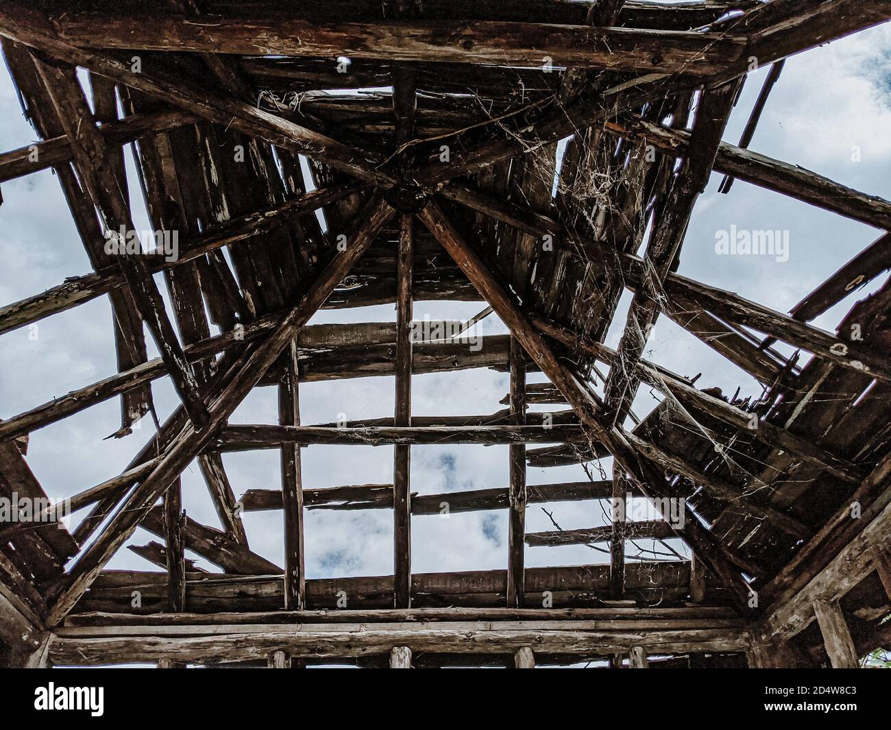 Inside burnt out building hi-res stock photography and images - Alamy