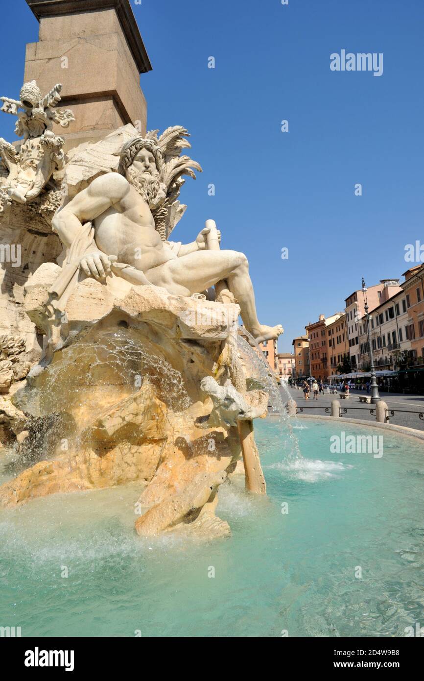 Italy rome piazza navona fountain hi-res stock photography and images ...