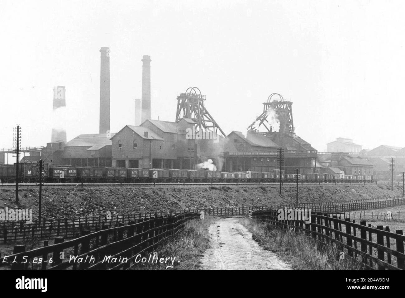 Wath main colliery hi-res stock photography and images - Alamy