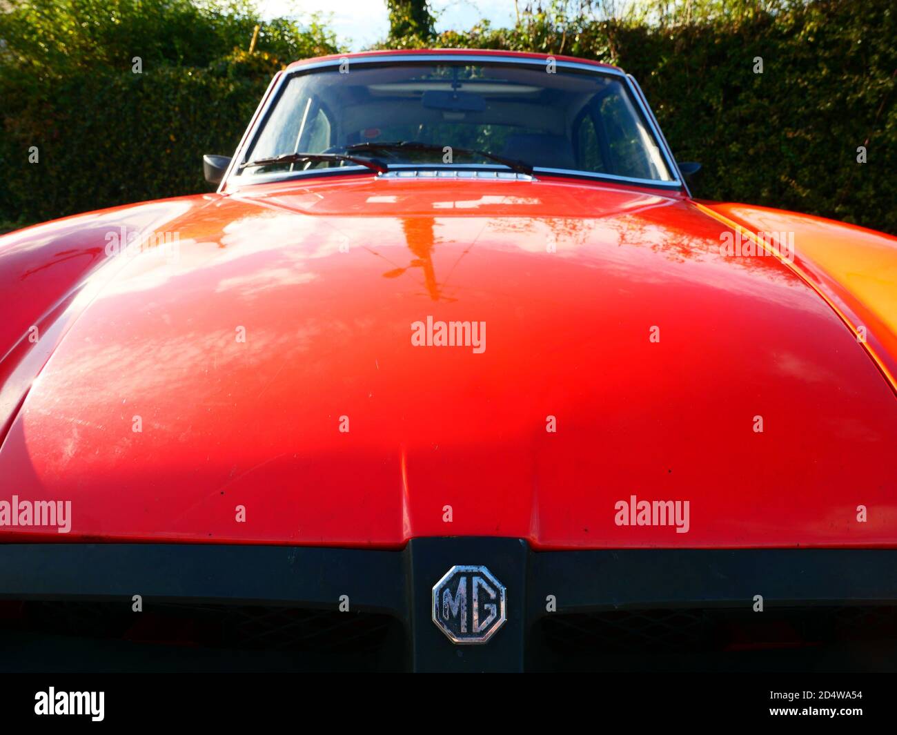 A red 1979 MG MGB GT Stock Photo - Alamy