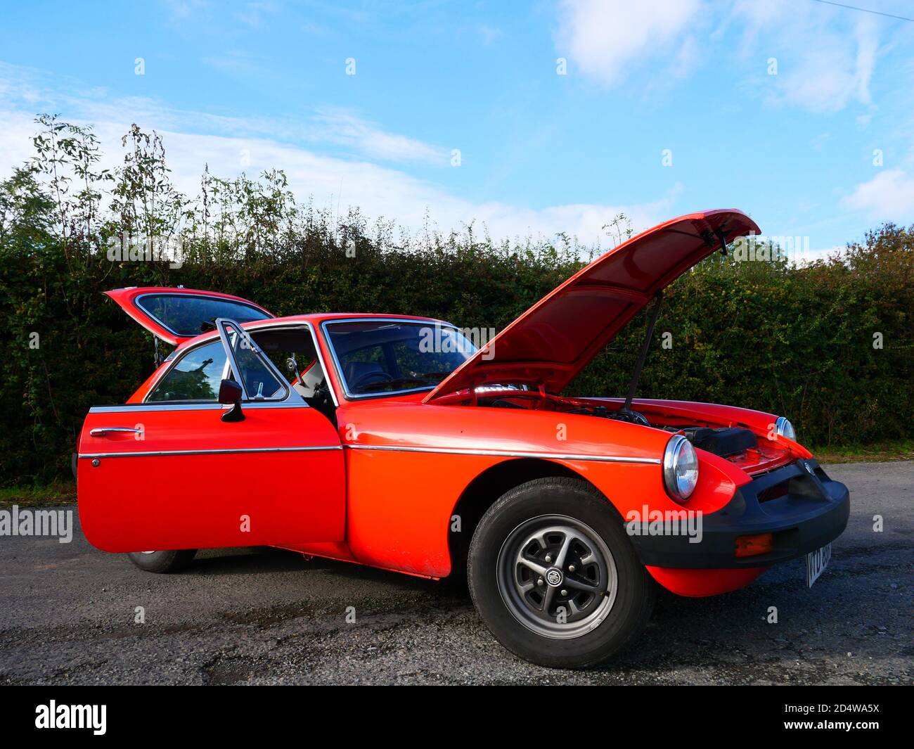 A red 1979 MG MGB GT Stock Photo - Alamy