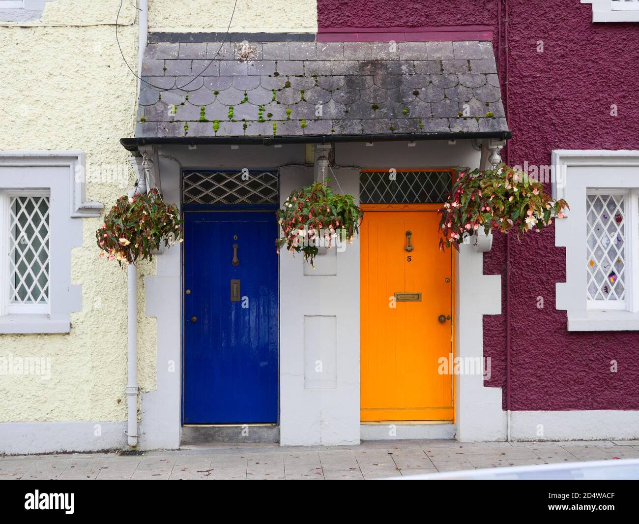 Colourful doors in ireland hi-res stock photography and images - Alamy