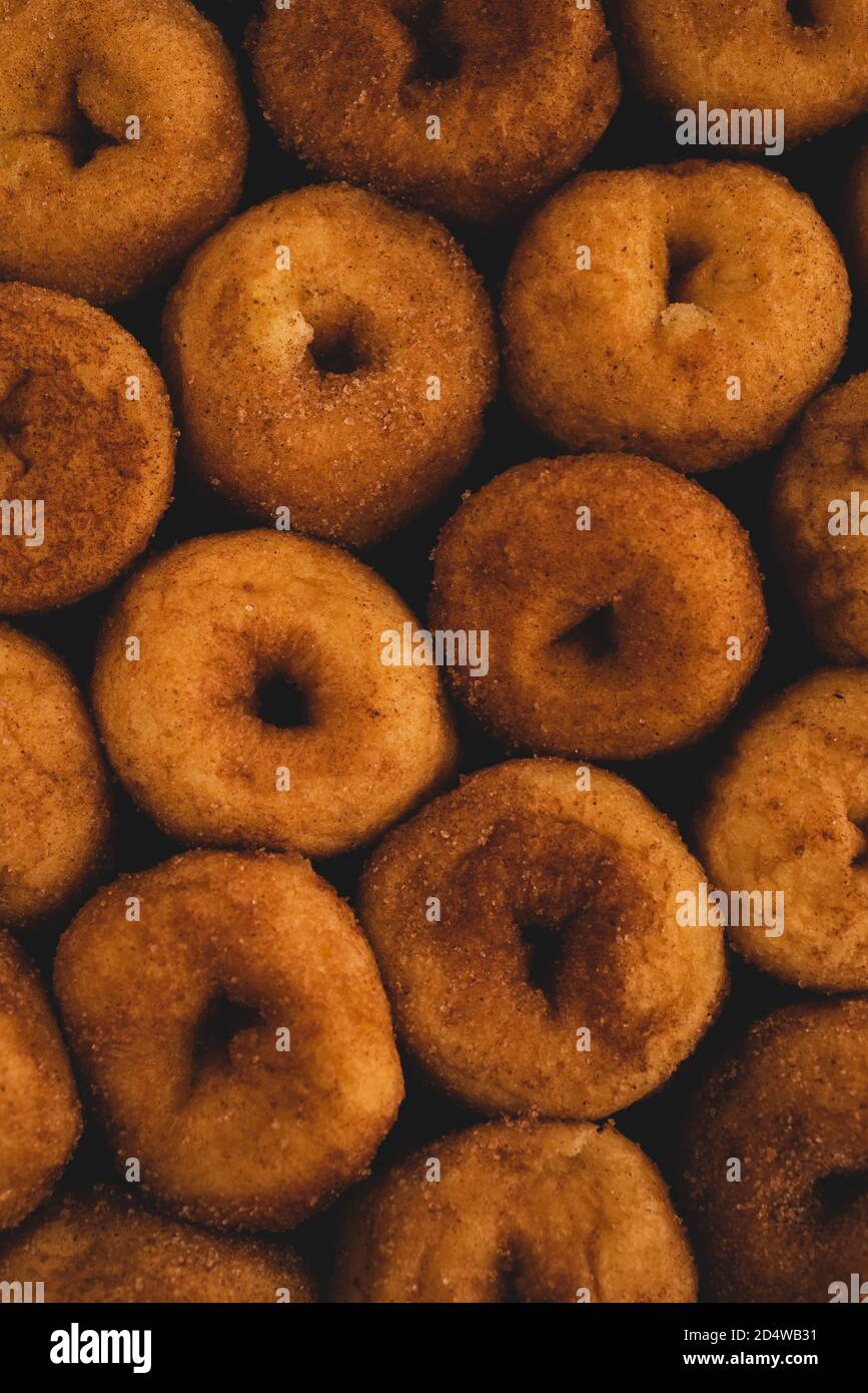 Mini donut hi-res stock photography and images - Alamy