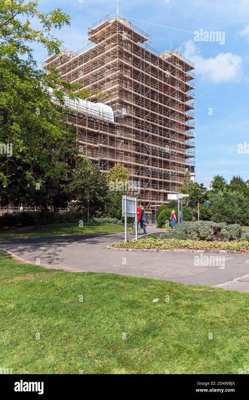 The H H Wills Physics Laboratory at the University of Bristol in ...