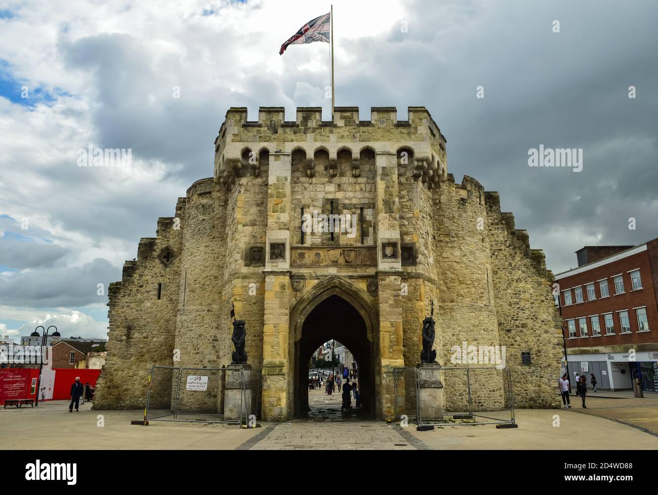 Medieval gate bargate hi-res stock photography and images - Alamy