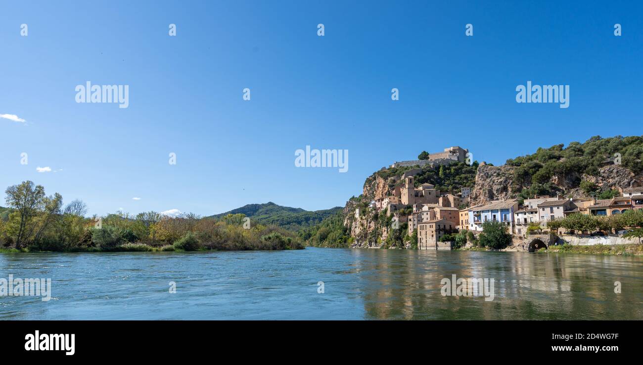 Templar castle of Miravet and the Ebro river Stock Photo - Alamy