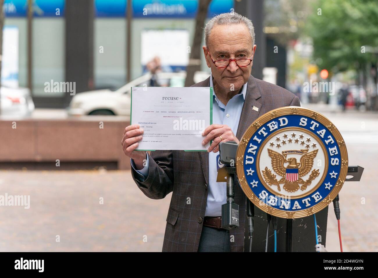 Definition judge hi-res stock photography and images - Alamy