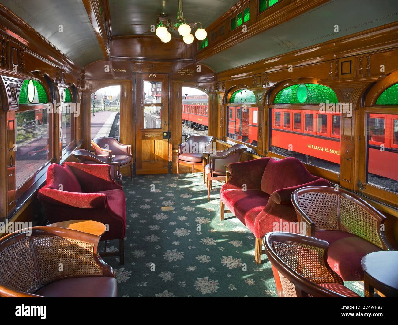 Antique wooden passenger coach hi-res stock photography and images - Alamy