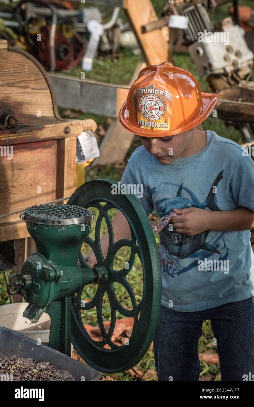 Heavy metal steam engines & tractors Stock Photo - Alamy