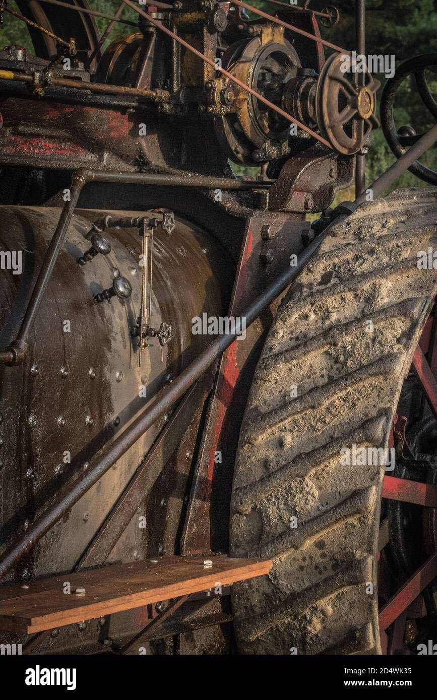 Heavy metal steam engines & tractors Stock Photo - Alamy