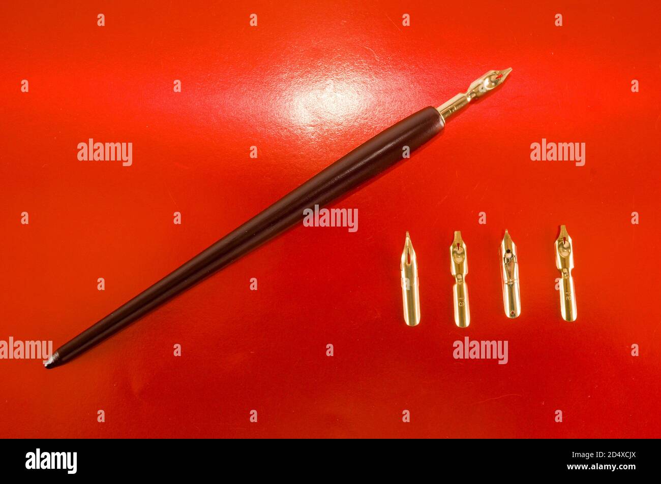 Antique ink pen background Stock Photo - Alamy