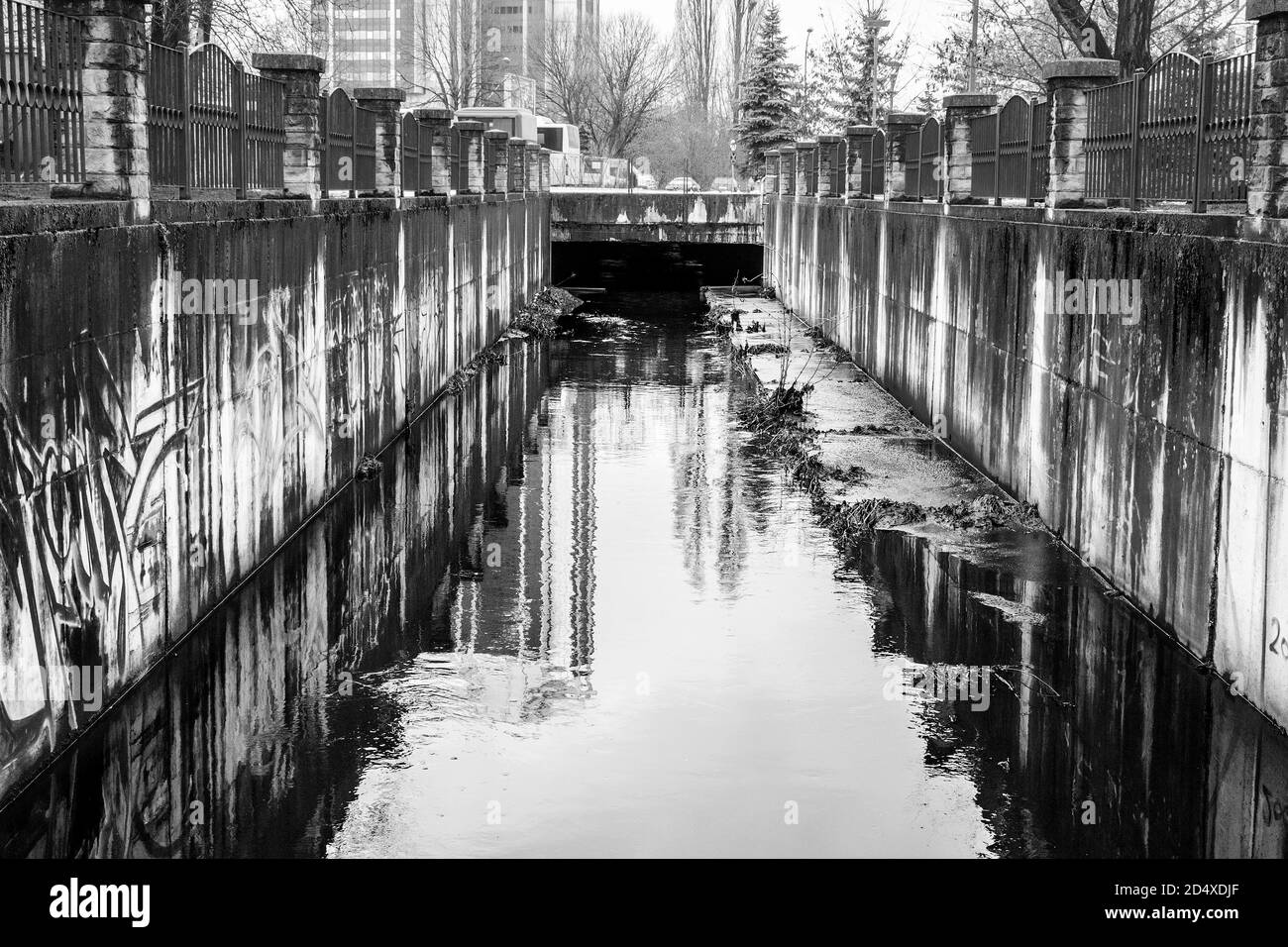 Sewage river river Black and White Stock Photos & Images - Alamy