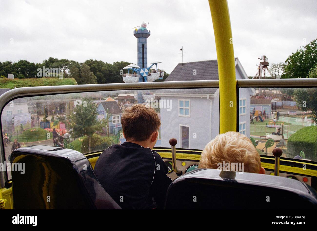 Miss Rabbits Helicopter flight ride, Peppa pig world, Paultons park ...