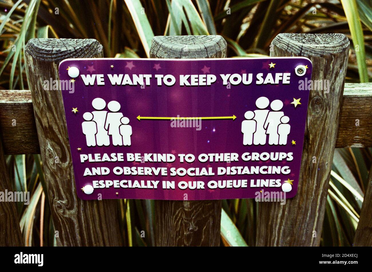 Peppa pig world sign hi-res stock photography and images - Alamy