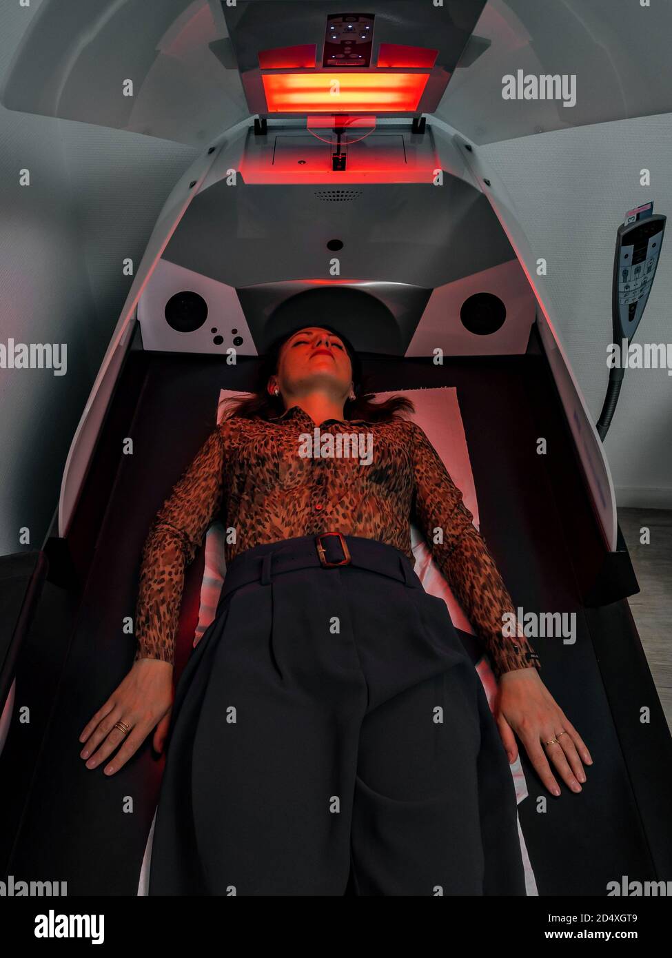 Cosmetic and physical procedures. Water-bed. The patient lies on a bed ...