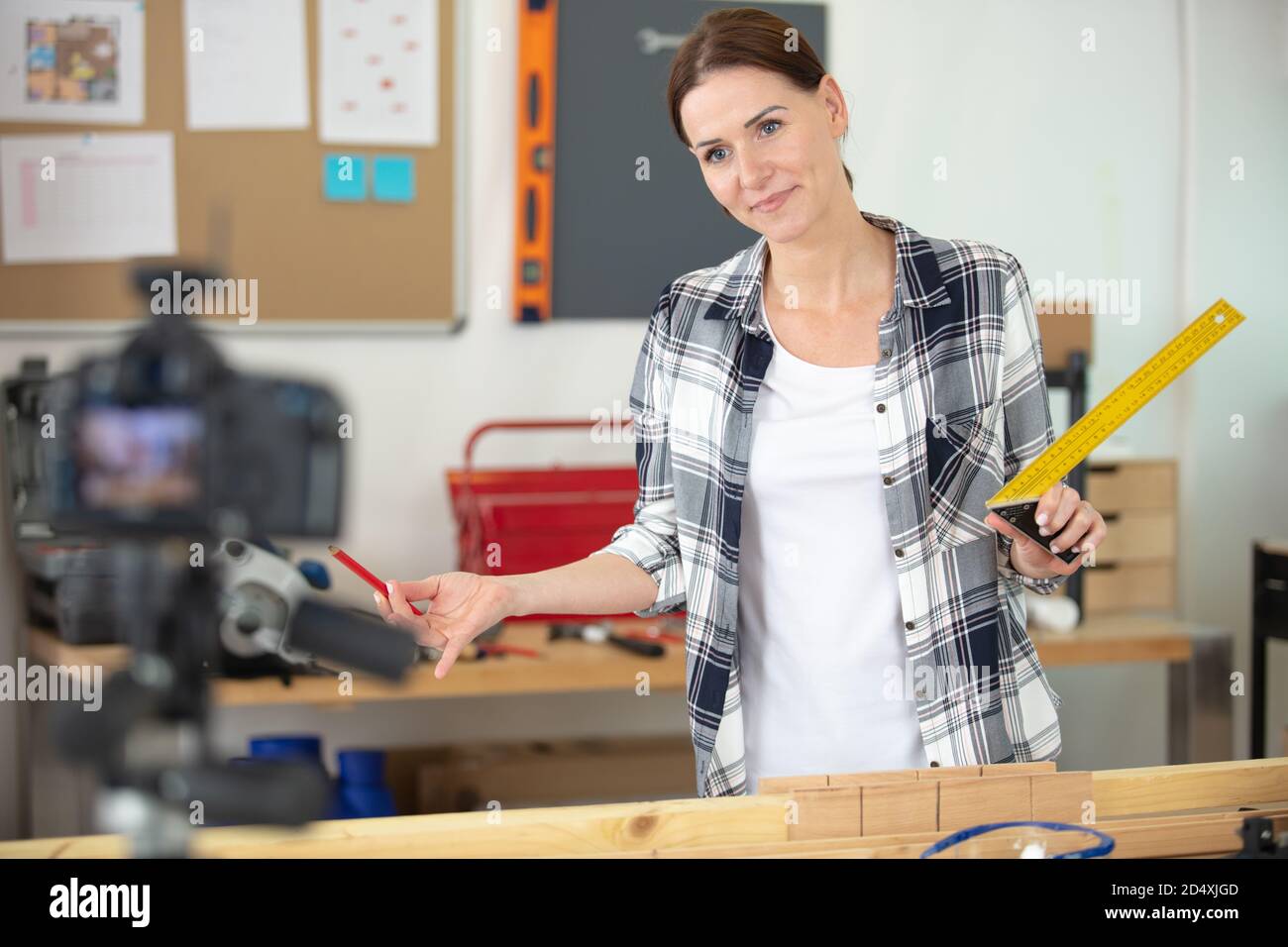 Female diy blogger recording hi-res stock photography and images - Alamy