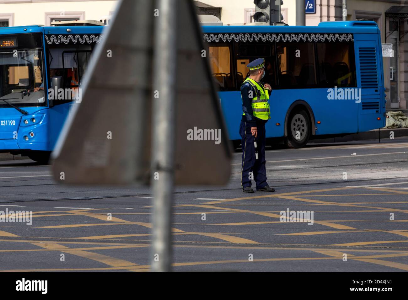 Moscow, Russia. 3rd of October, 2020 An employee of Moscow's Traffic ...