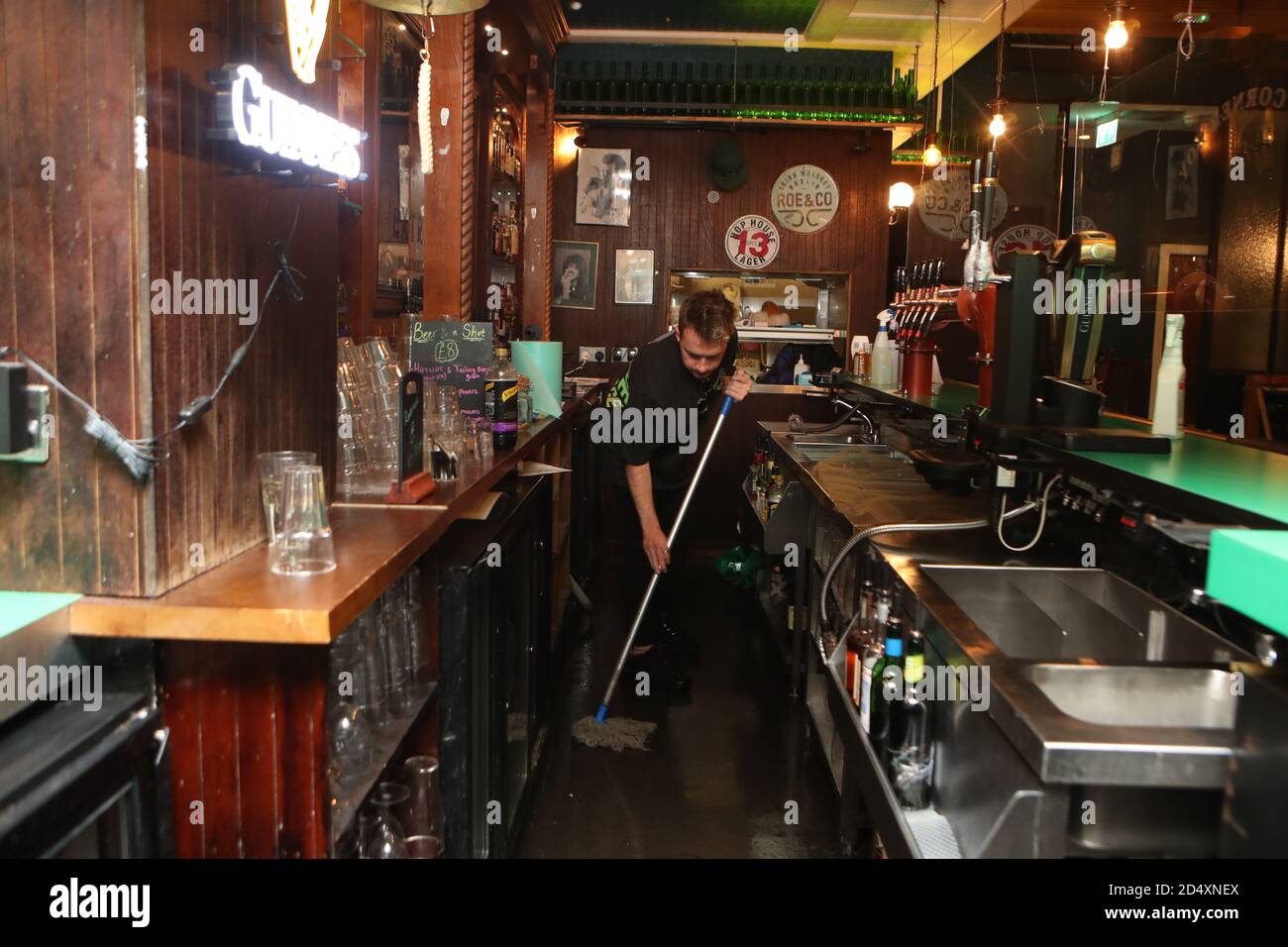 Corner boy pub manchester hi-res stock photography and images - Alamy