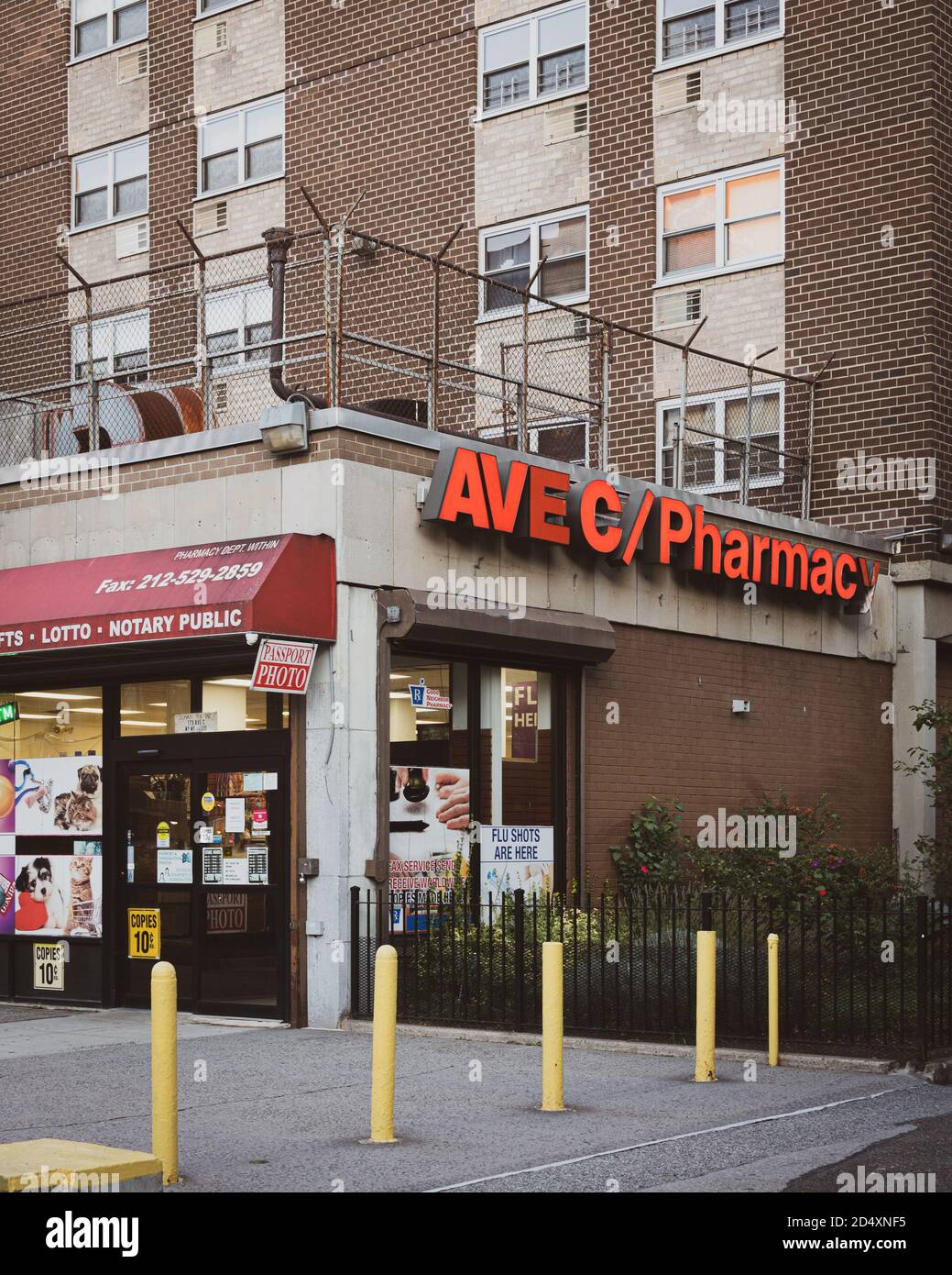 Metropolitan pharmacy hi-res stock photography and images - Alamy