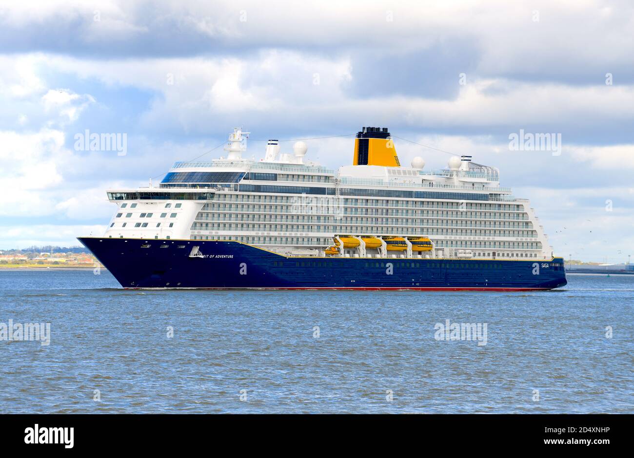 Gravesend river thames saga thames hi-res stock photography and images ...