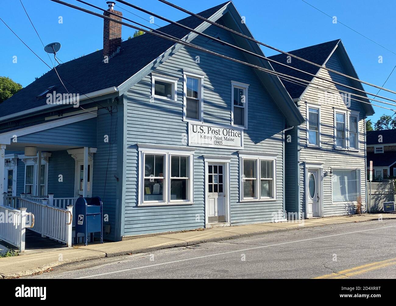 Small town post office worker hi-res stock photography and images - Alamy