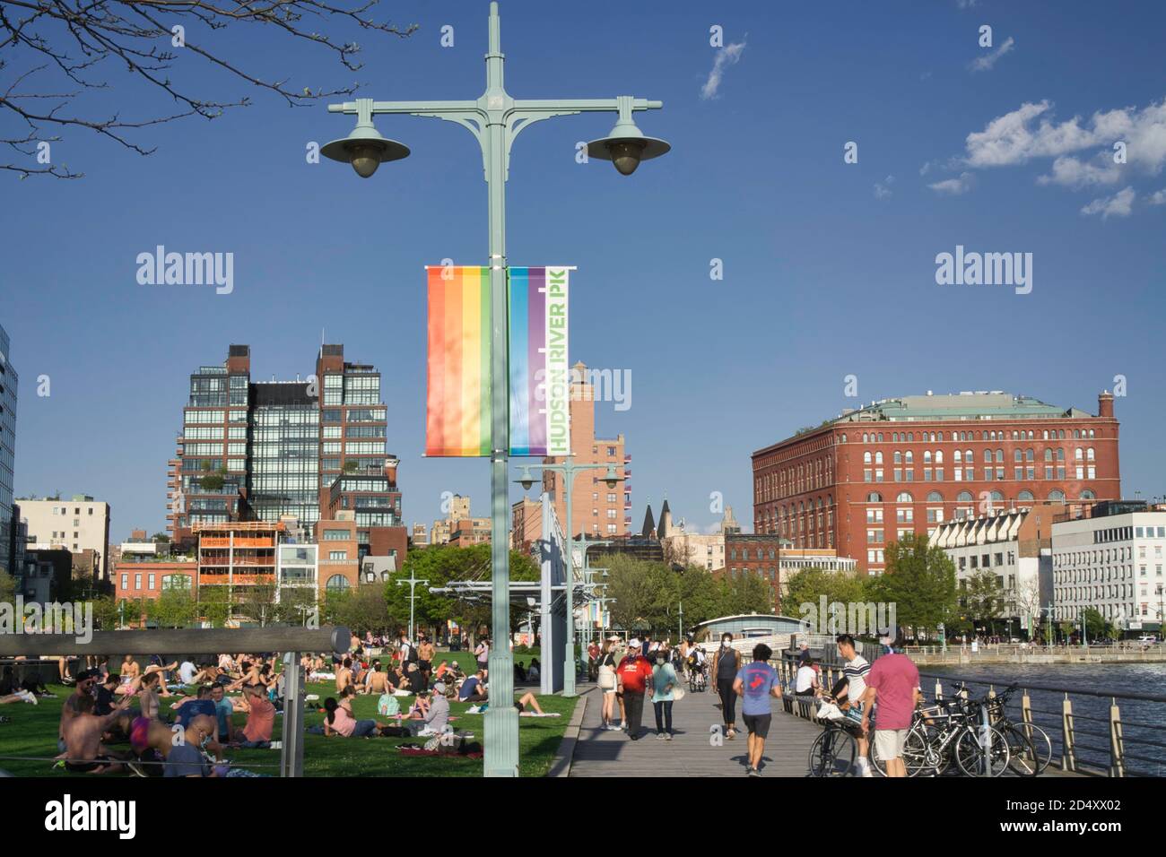 Hudson river park christopher street pier hi-res stock photography and ...