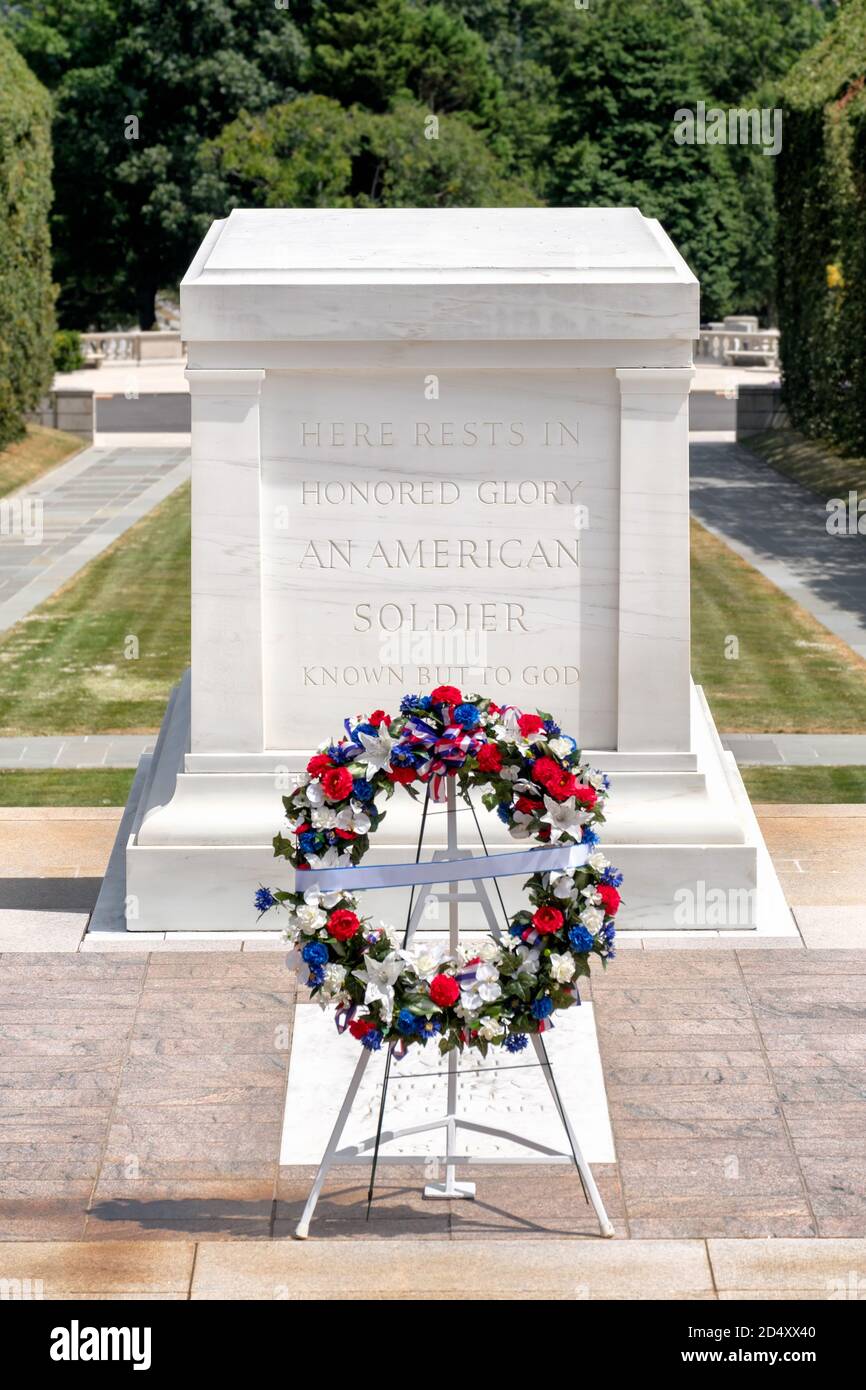 The Tomb of the Unknown Soldier at Arlington National Cemetery Stock ...
