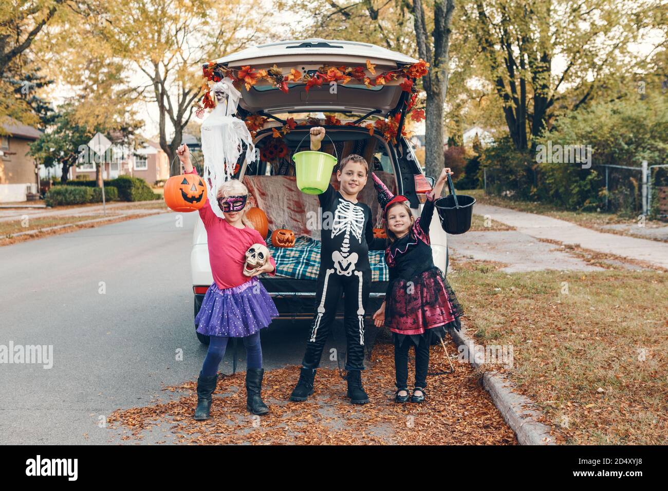 Trick trunk siblings brother hi-res stock photography and images - Alamy